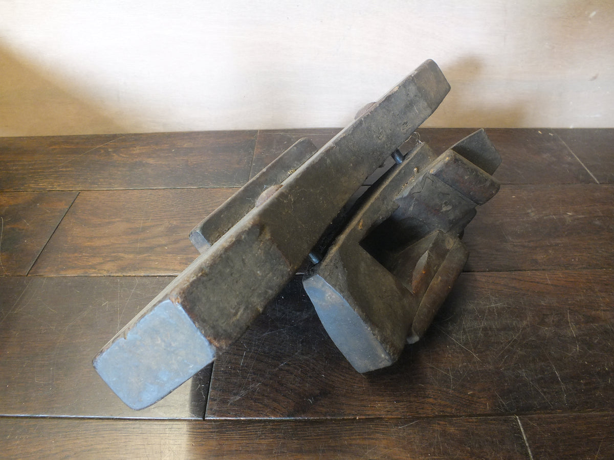 Cooper's Chiv (Plane). Good condition. Functional tool, though one nut ...