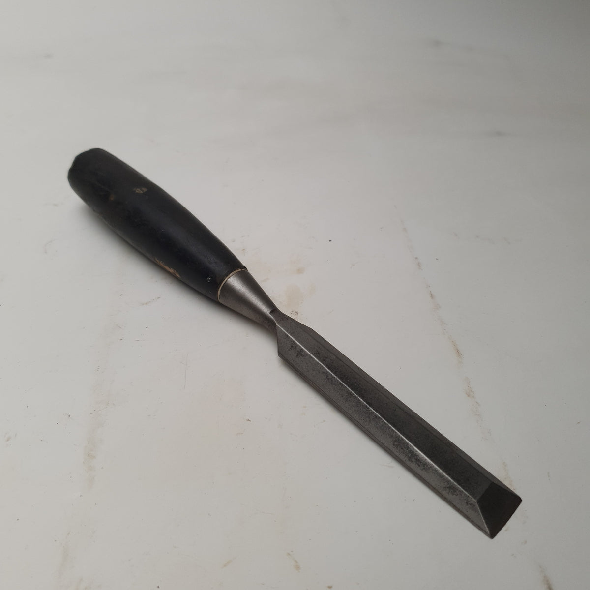 3/4" Vintage Bevelled Chisel 44470 – The Vintage Tool Shop, The Vintage ...