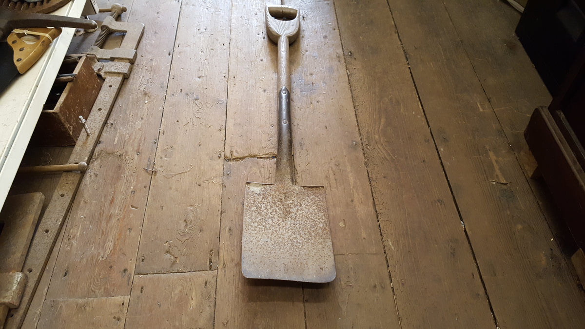 38" Vintage Brades Garden Spade w Crack in Handle 36523 – The Vintage ...